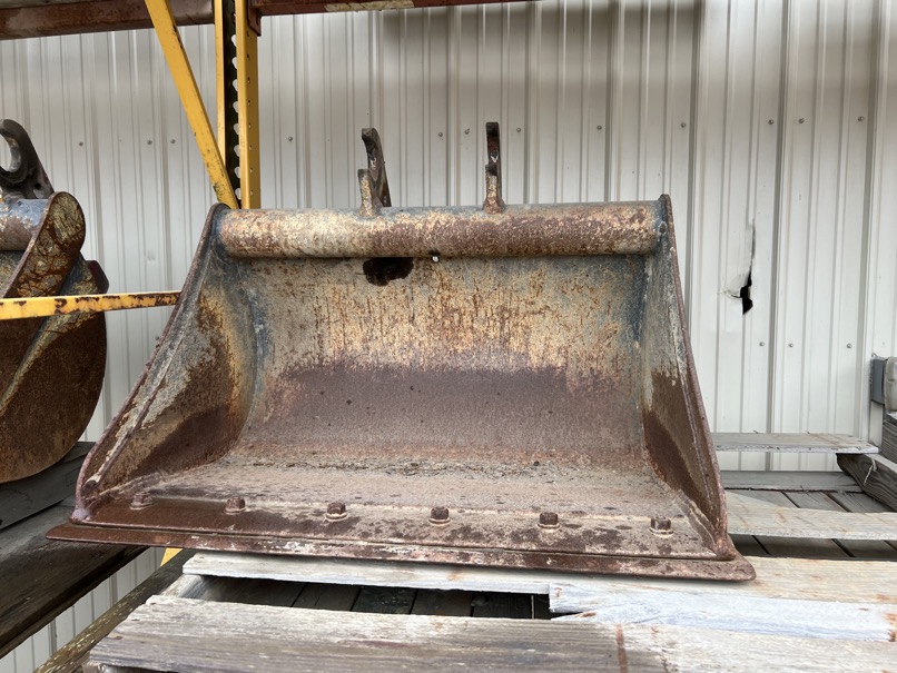 Manual Cleanout Bucket for 50, 60 series - Eagle Rental